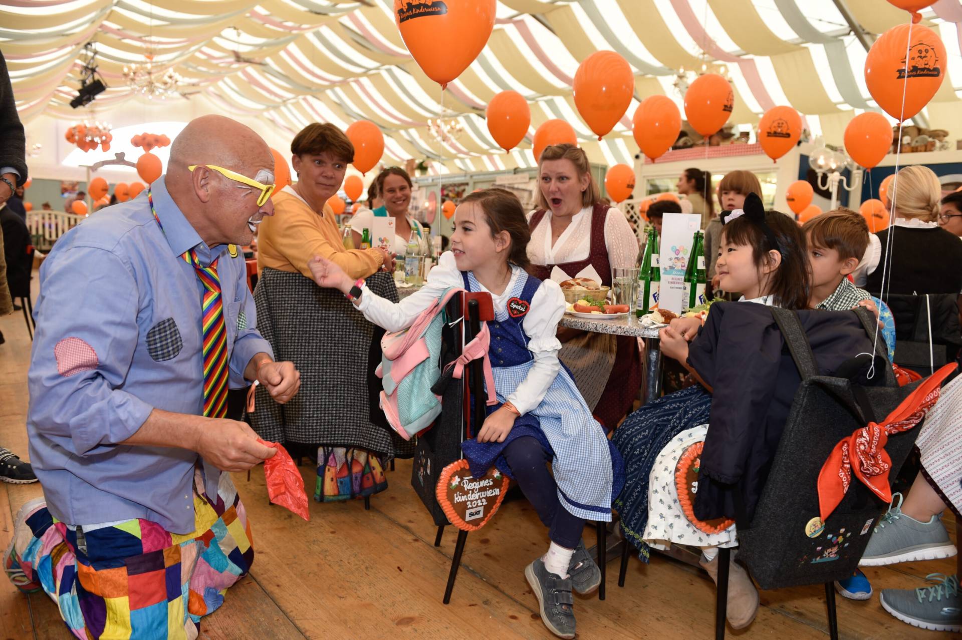 Homepage TRÄNCHEN TROCKNEN - Drying Little Tears